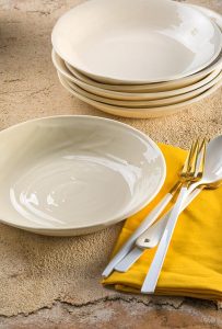 Deep plates (set of 6) – Studio Yaara